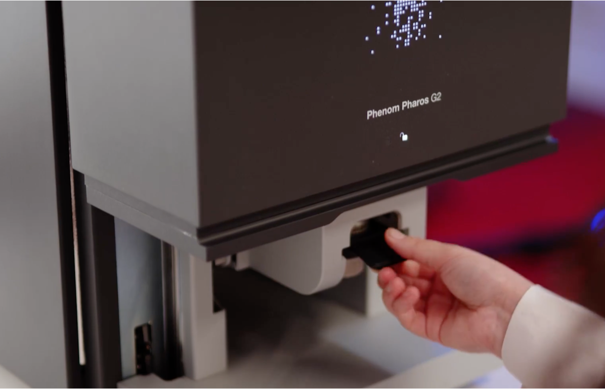 Phenom Pharos: FEG SEM - Electron Microscopes